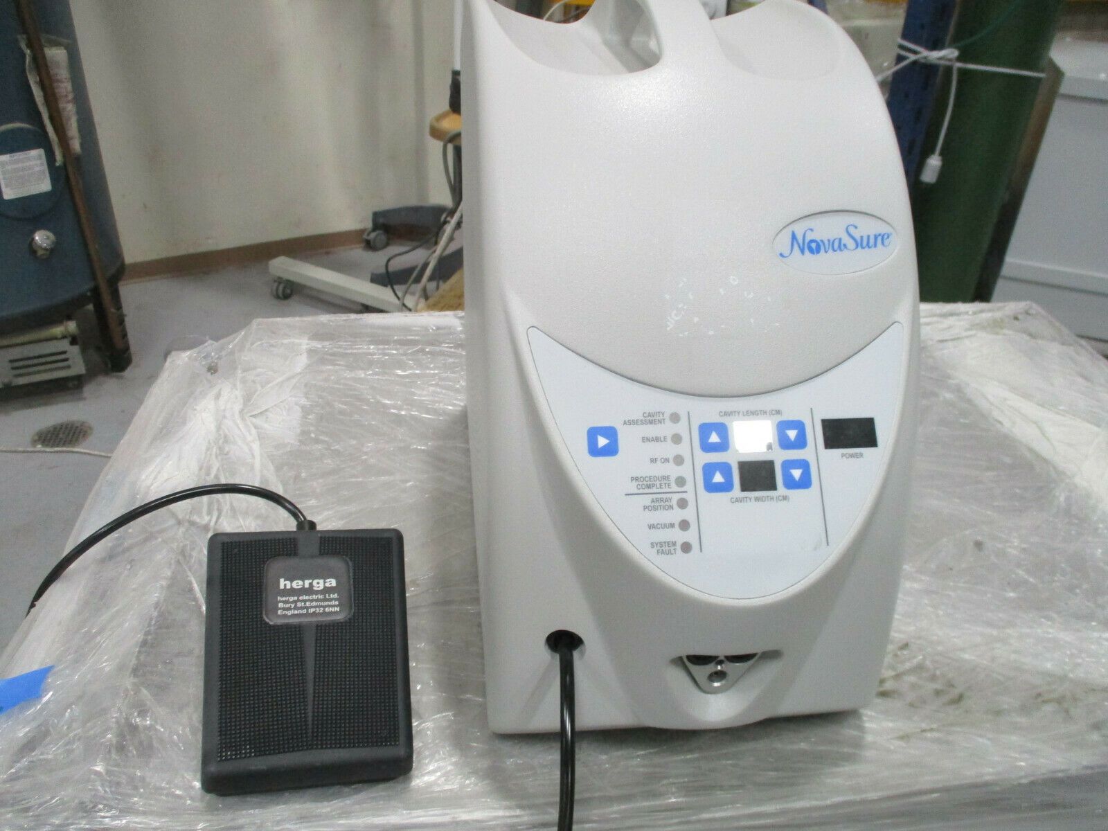 Novasure Endometrial Ablation System Model RFC2009 | LabX.com