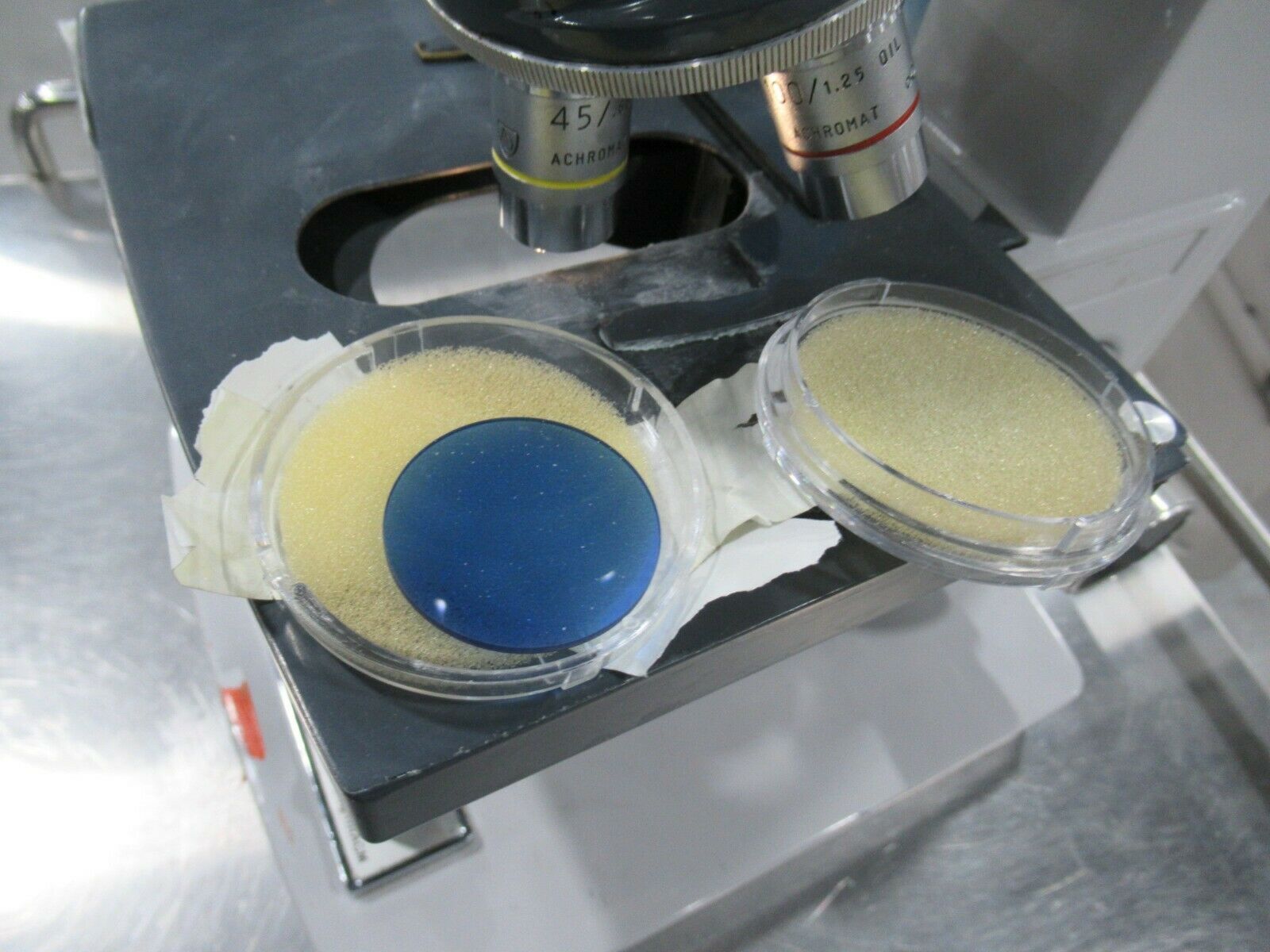 American Optical One-Ten 1130 Microscope with 3 Ob | LabX.com