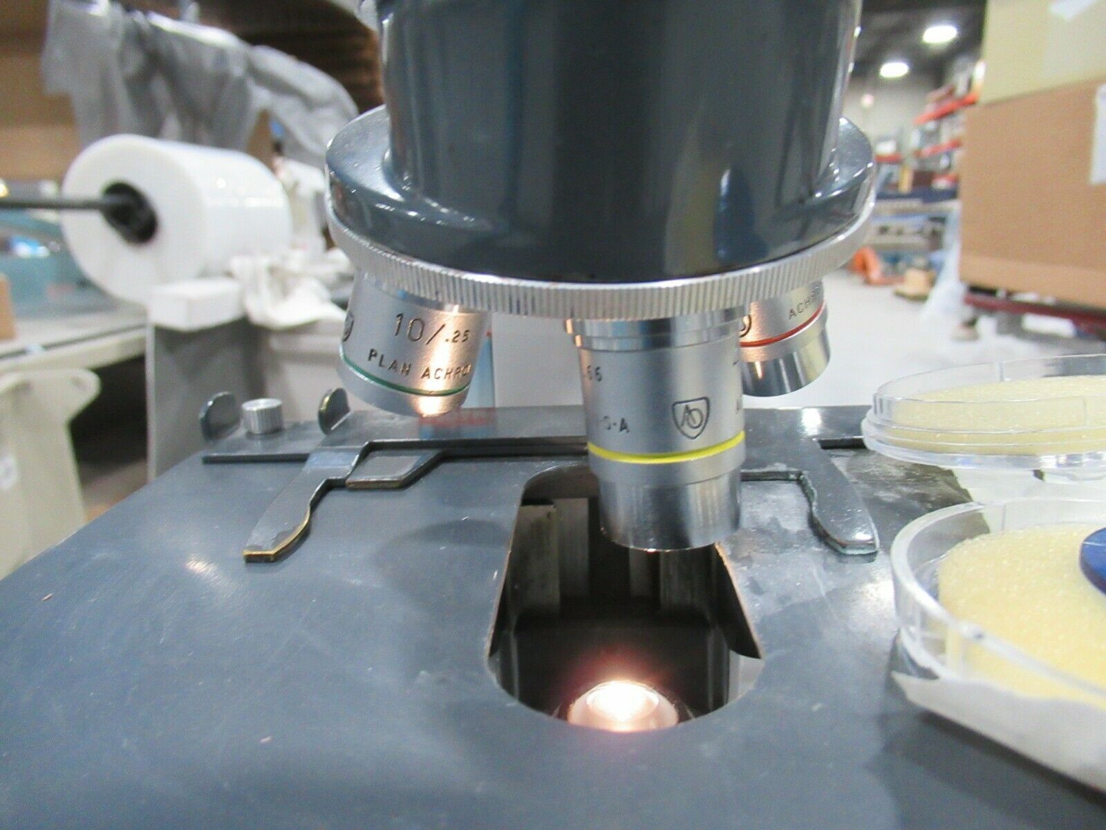 American Optical One-Ten 1130 Microscope with 3 Ob | LabX.com