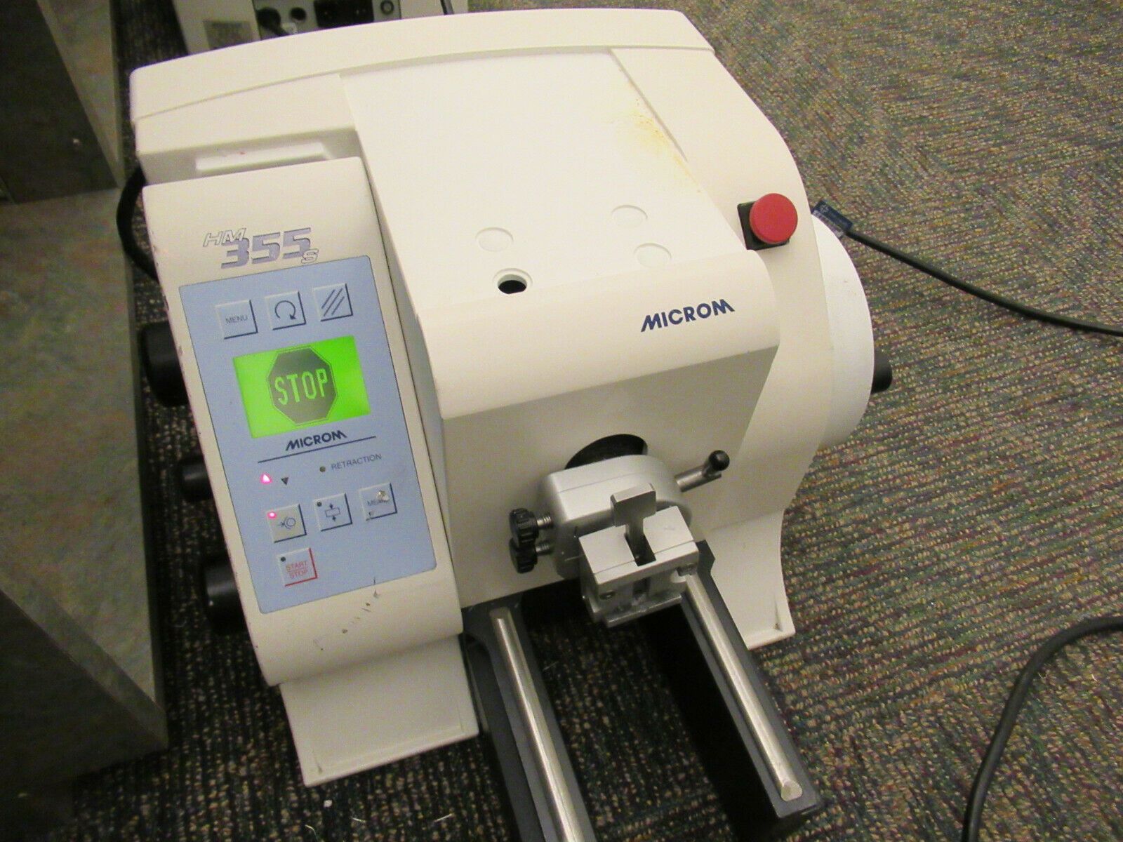 Microm HM 355 S-2 Automated Manual Rotary Microtom | LabX.com
