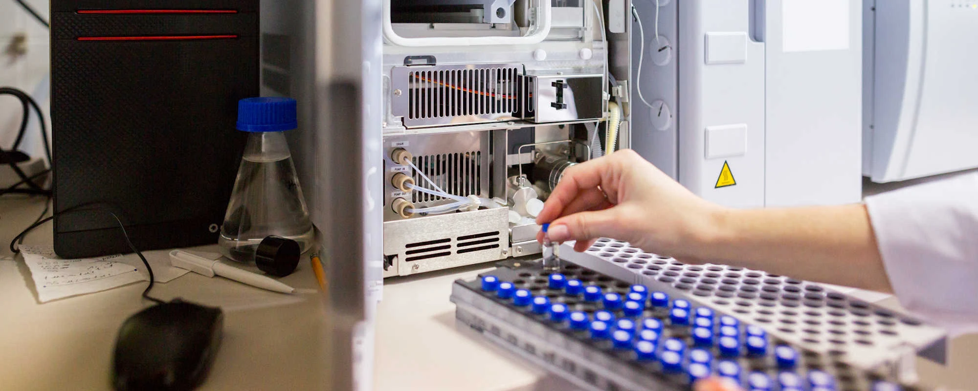 The Best Solution to the Struggles of HPLC Solvent Waste Containment