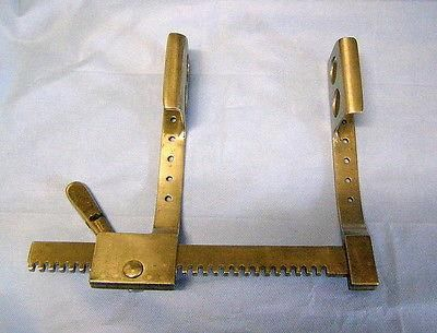 Codman and Shurtleff Sternum Retractor | LabX.com