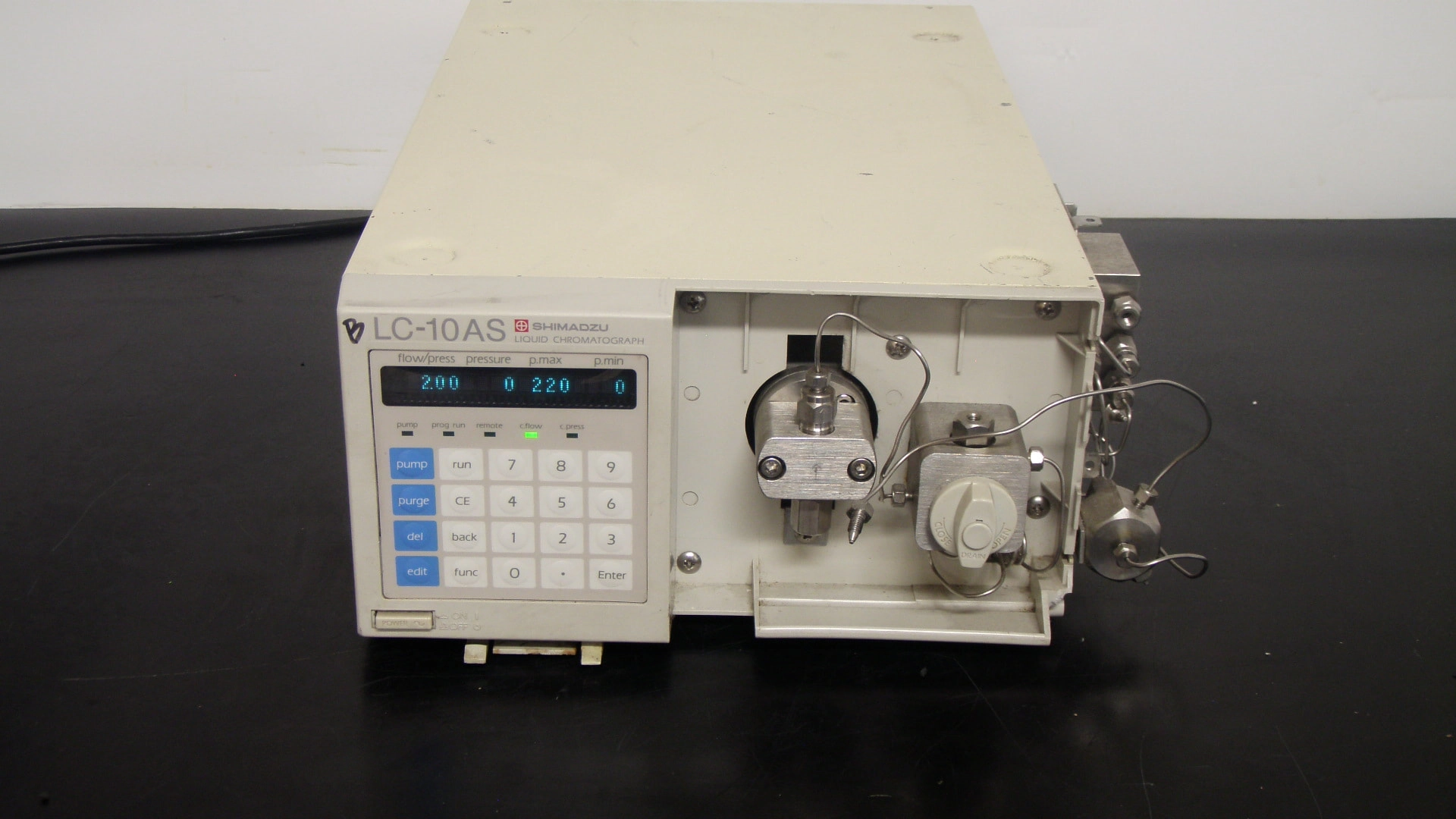 Shimadzu LC-8A HPLC Pump | LabX.com