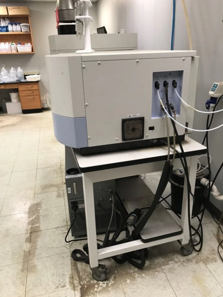 Perkin Elmer Optima 7300 DV ICP-OES Spectrometer | LabX.com
