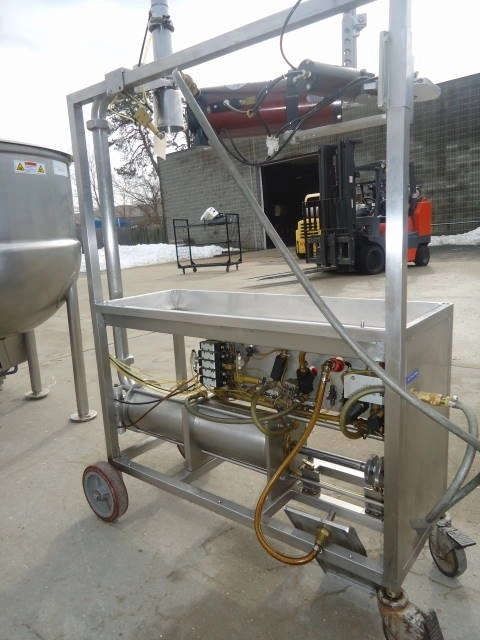 Cleveland Metering Filling Station With Tipper Tie Closure | LabX.com