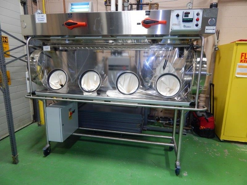 Getinge Calhene 4-Glove Transfer Isolator | LabX.com