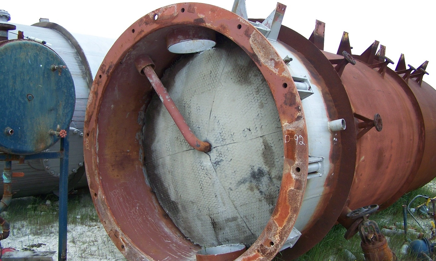 120 Gallon Carbon Steel pressure vessel. | LabX.com