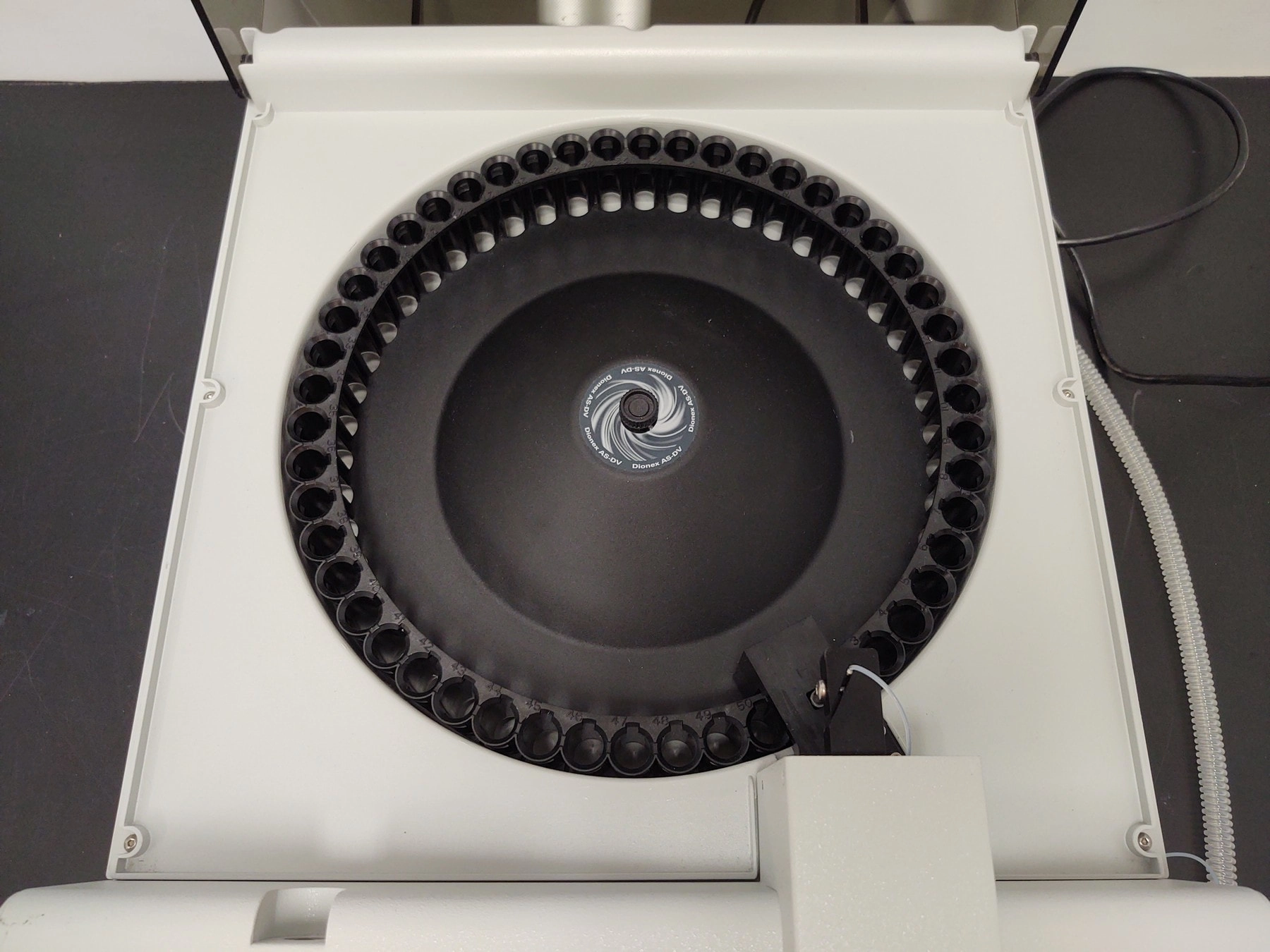 Thermo Scientific Dionex AS-DV Autosampler, Like New Condition | LabX.com