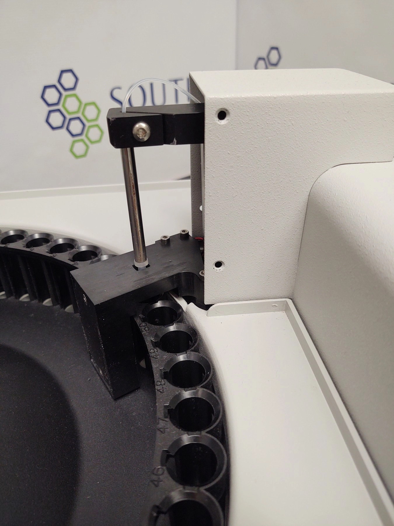 Thermo Scientific Dionex AS-DV Autosampler, Like New Condition | LabX.com