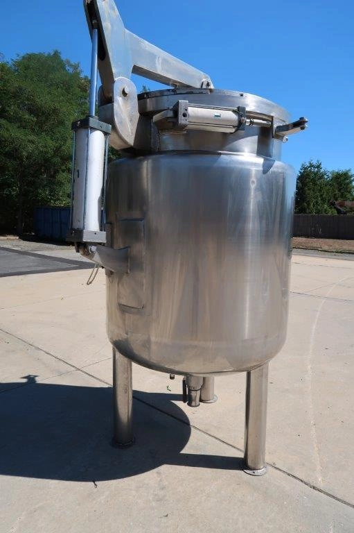 400 Gallon Stainless Steel Jacketed Autoclave, Air Operated Lid | LabX.com