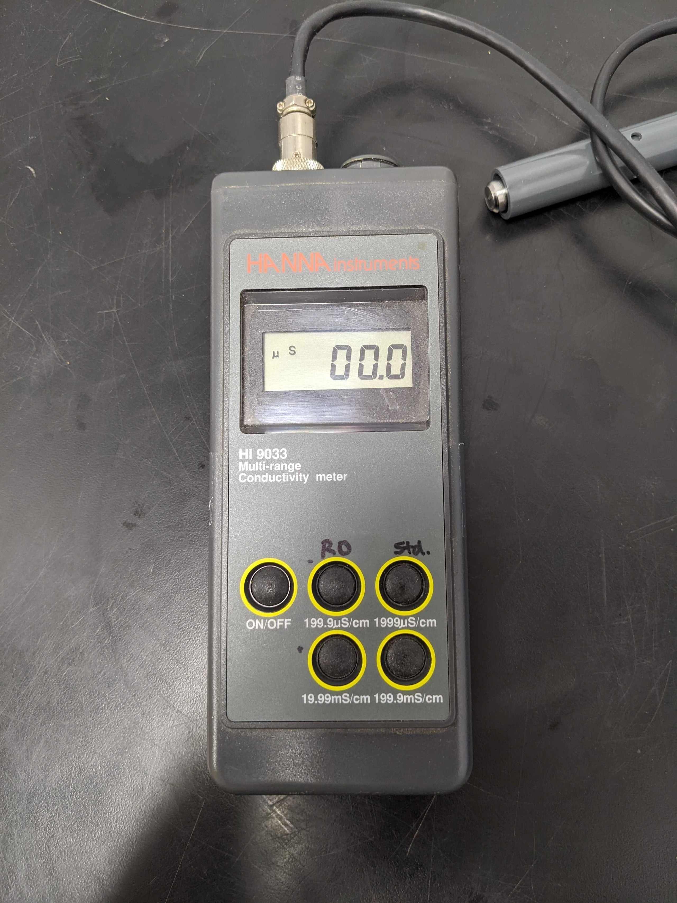 Hanna Instruments Multi Range Conductivity Meter HI-9033 | LabX.com