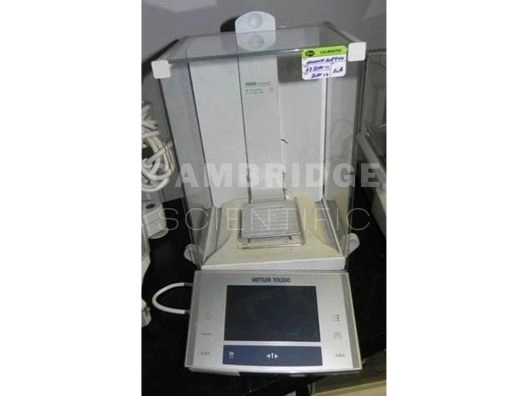 Mettler Toledo XS204 Analytical Balance | LabX.com