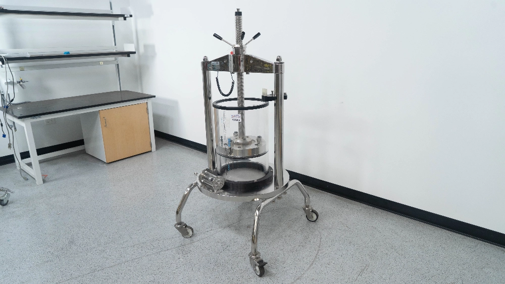 Millipore QuikScale 51 Liter Chromatography Column | LabX.com