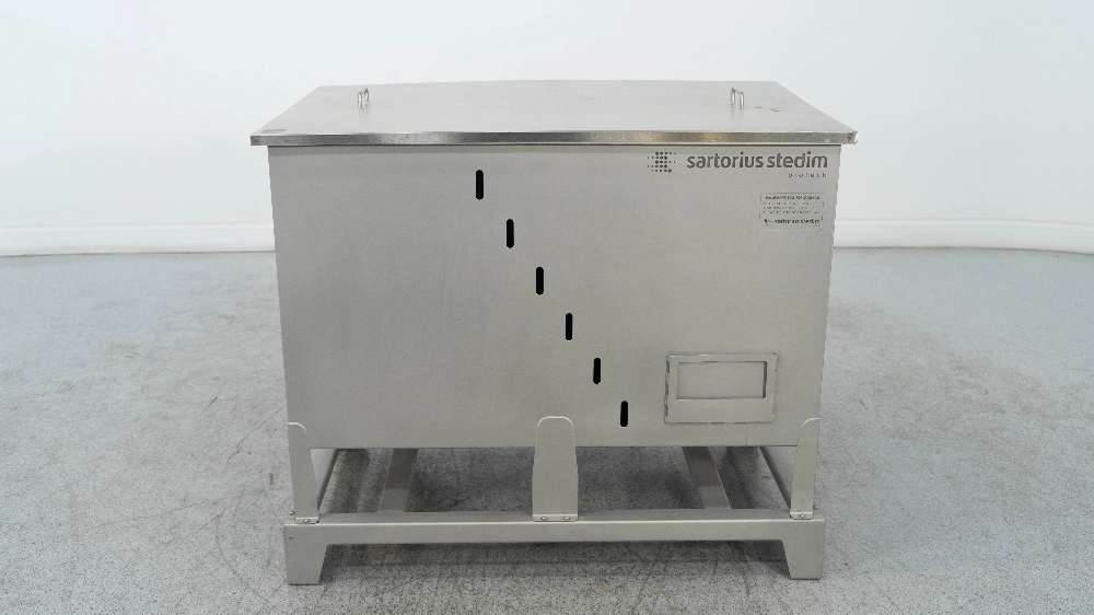 Sartorius Stedim 500 L Stainless Steel Pallettank | LabX.com