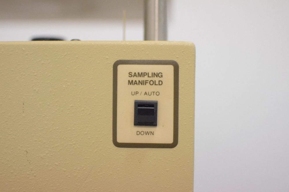 Vankel VK-6000 6 Spindle Dissolution Tester | LabX.com