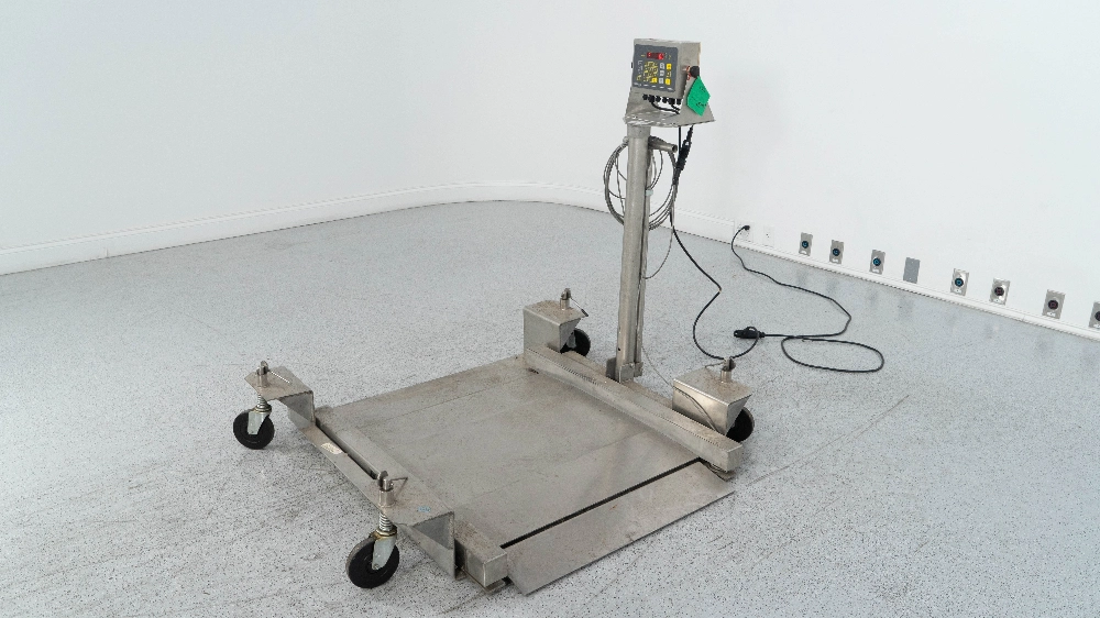 Fairbanks Digital Floor Scale | LabX.com