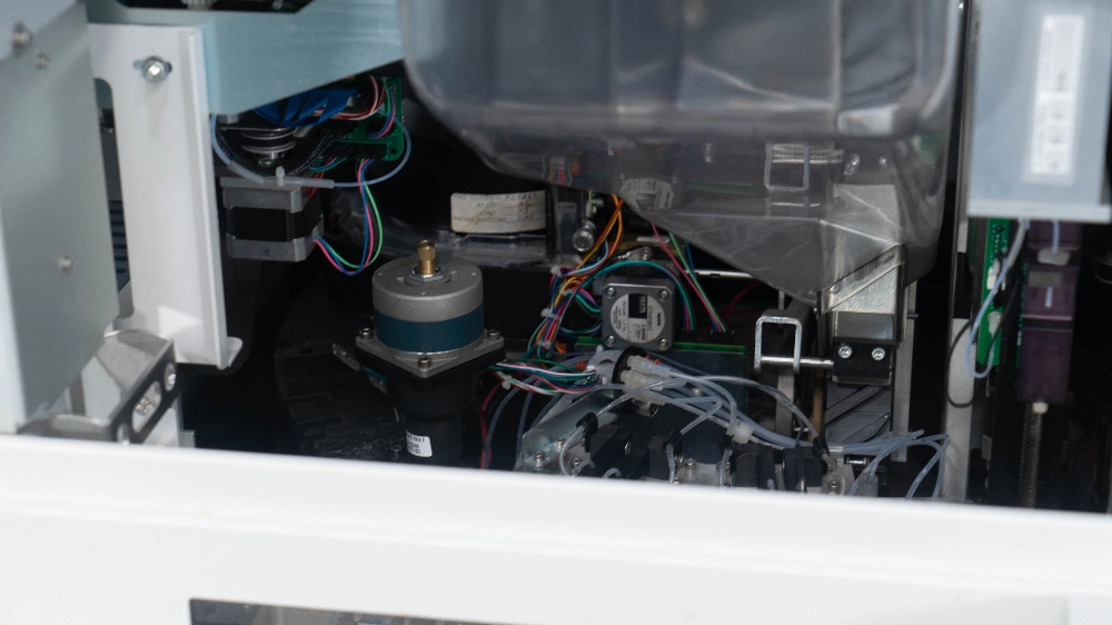 Siemens ADVIA Centaur XP Immunoassay System | LabX.com