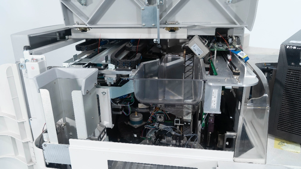 Siemens ADVIA Centaur XP Immunoassay System | LabX.com