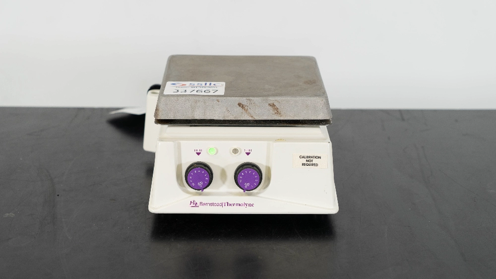 Barnstead Thermolyne Hotplate/Stirrer | LabX.com