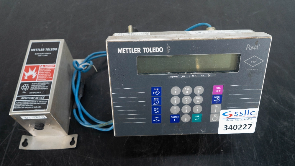 Mettler Toledo Pump Scale Display w/ Battery Pack | LabX.com