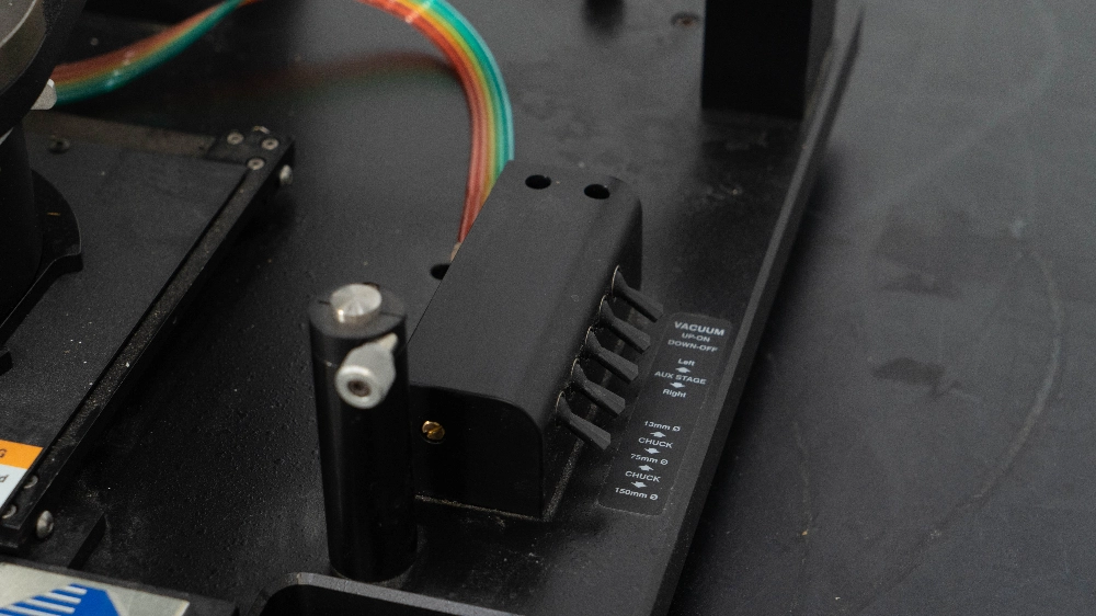 Cascade Microtech RF-1 Microwave Probe Station | LabX.com