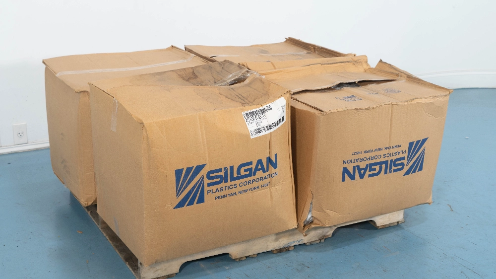 Silgan Plastics 2 oz. White Plastic Bottles - 4 Boxes | LabX.com