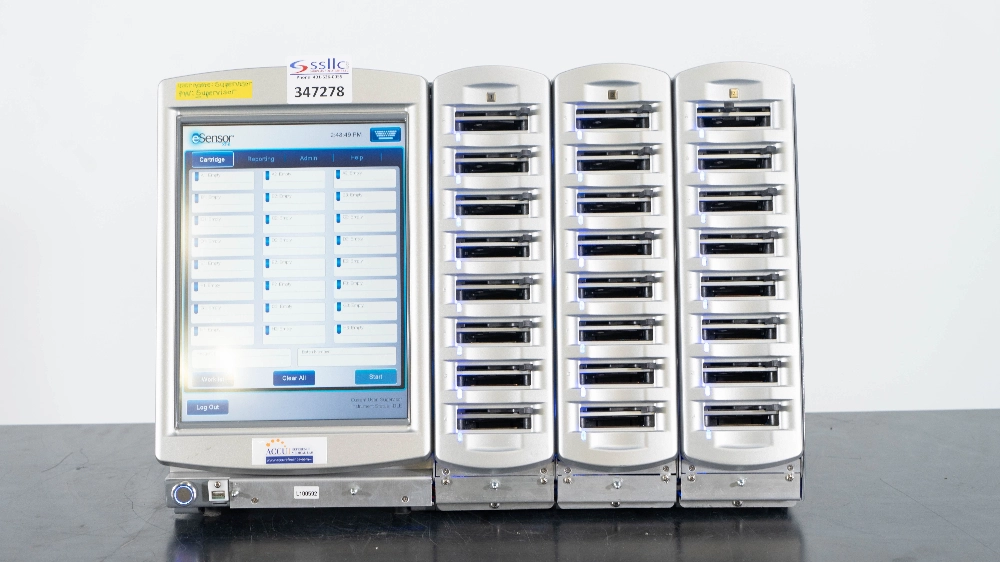 GenMark Dx XT-8 Mulitplexing Molecular Analyzer | LabX.com
