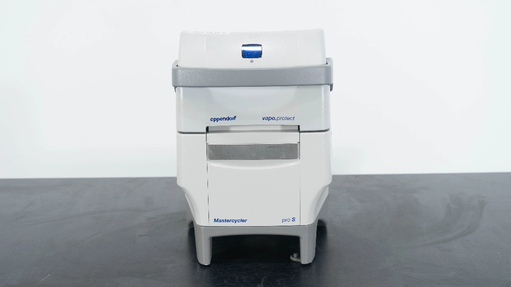 Eppendorf vapo.protect Mastercycler Pro Thermal Cycler | LabX.com