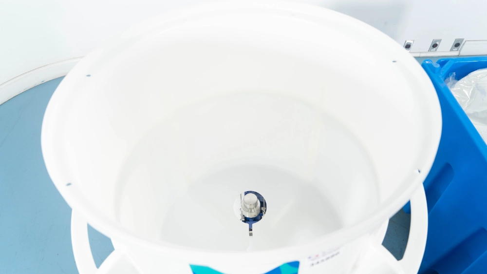 Mobius PowerMix 200L Plastic Single Use Mixer | LabX.com