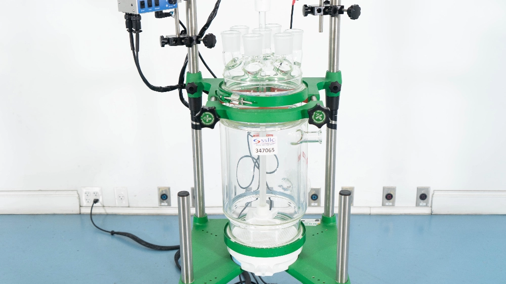 Chemglass 10 Liter Glass Bioreactor System | LabX.com