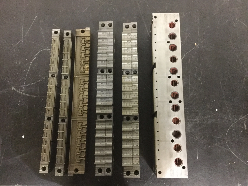 Rommelag 3 Cavity 5mL Blow Fill Seal Machine Molds | LabX.com