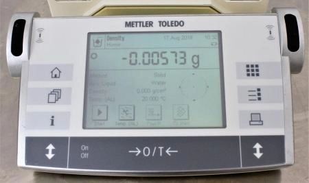Mettler Toledo AX205 Analytical Balance | LabX.com