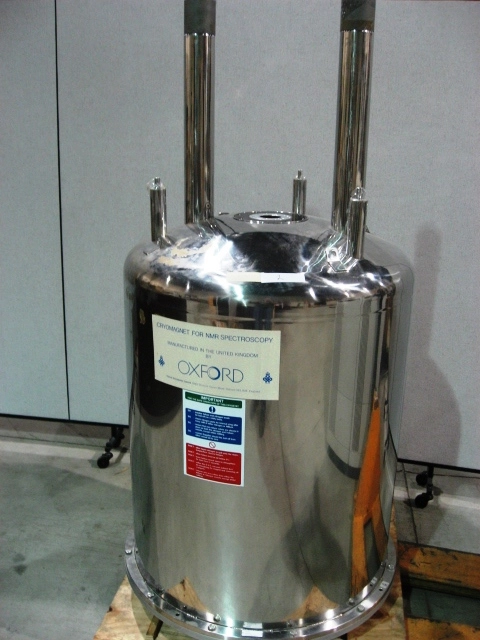 Varian Unity 400 Standard Bore System with Oxford Magnet | LabX.com
