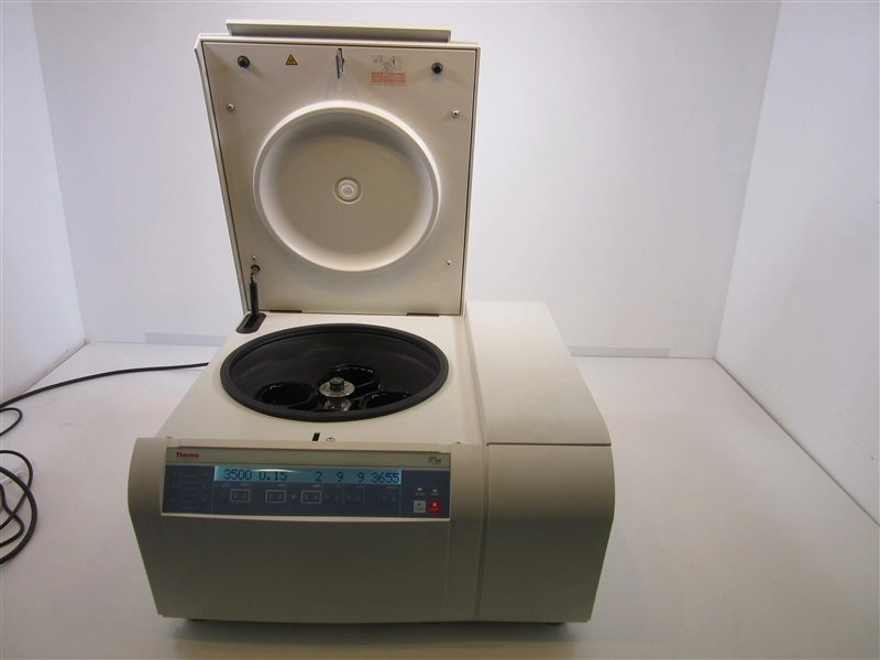 Thermo Scientific ST16R Refrigerated Centrifuge | LabX.com