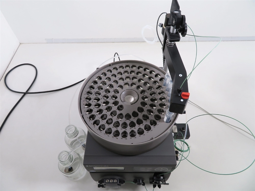 GE AKTA Prime Plus FPLC System | LabX.com