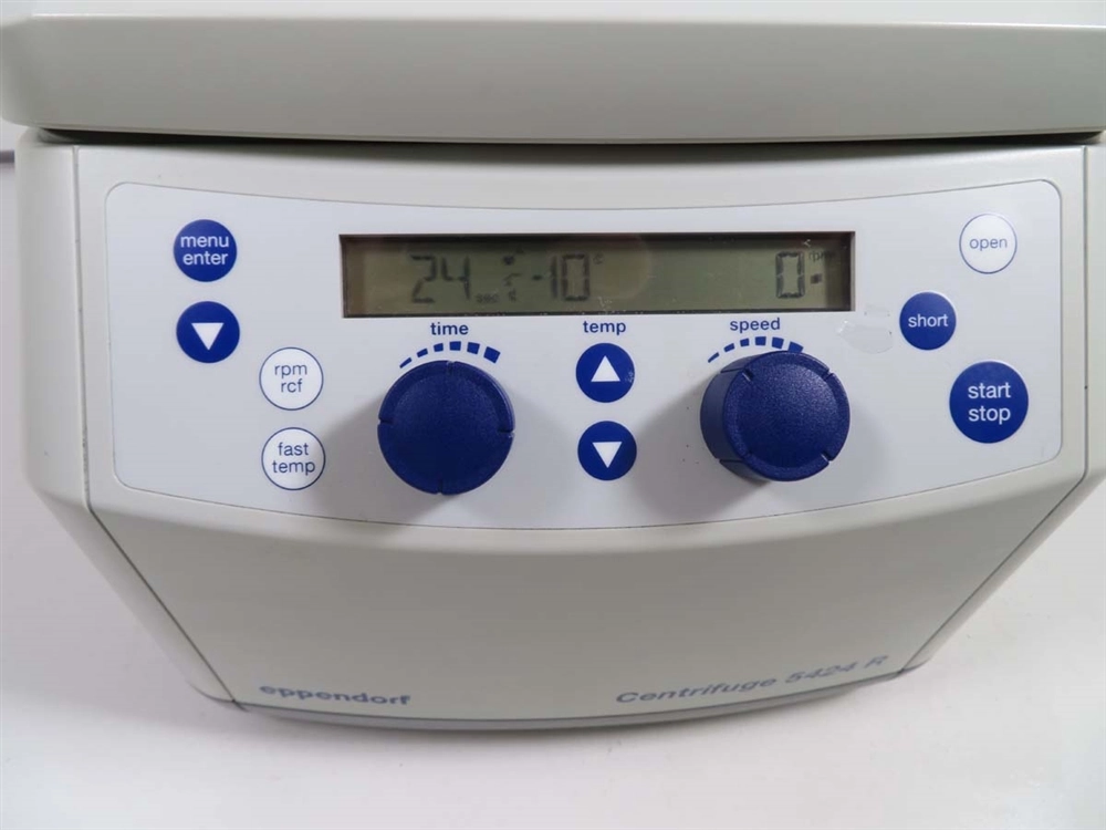 Eppendorf 5424R Centrifuge w/ FA-45-24-11 Rotor | LabX.com