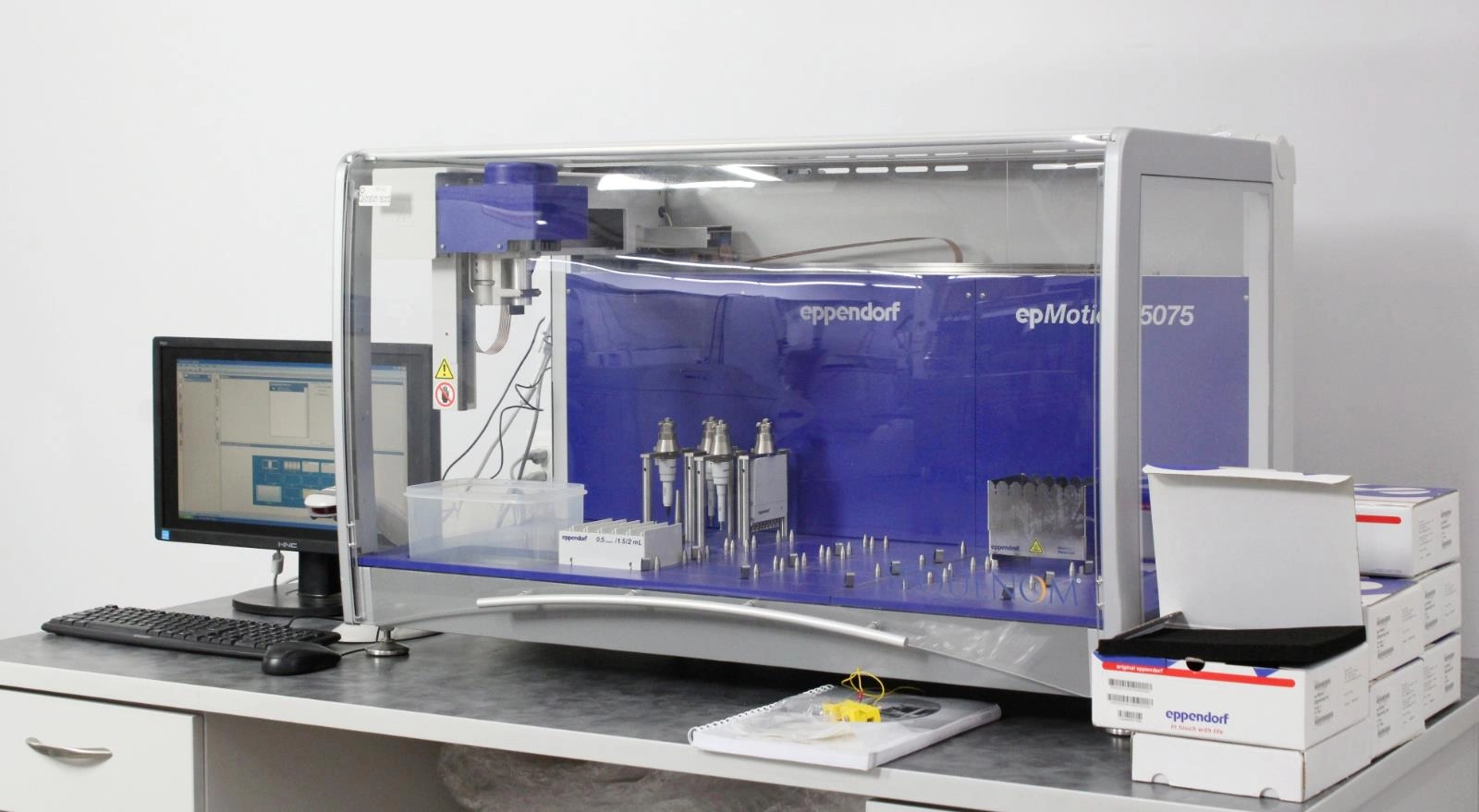 Eppendorf epMotion 5075 LH Automated Liquid Handler with PC & epBlue ...