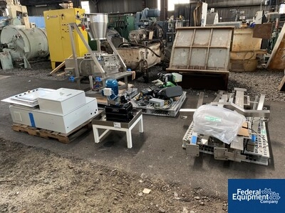 Lleal Super Sack Unloading Stand with Granulator, S/S | LabX.com