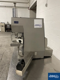 Genesis Benchtop Vial Crimper Machine | LabX.com