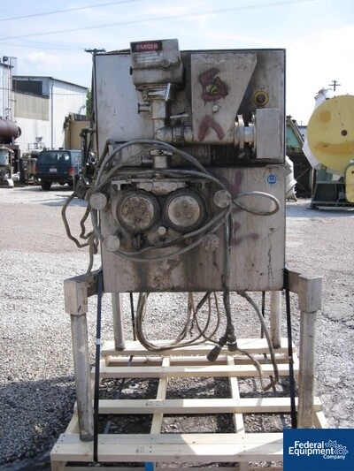 Fitzpatrick IR520 Chilsonator Roller Compactor, S/S | LabX.com