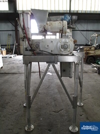 Fitzpatrick 1.5X8D Chilsonator Roller Compactor, S/S | LabX.com