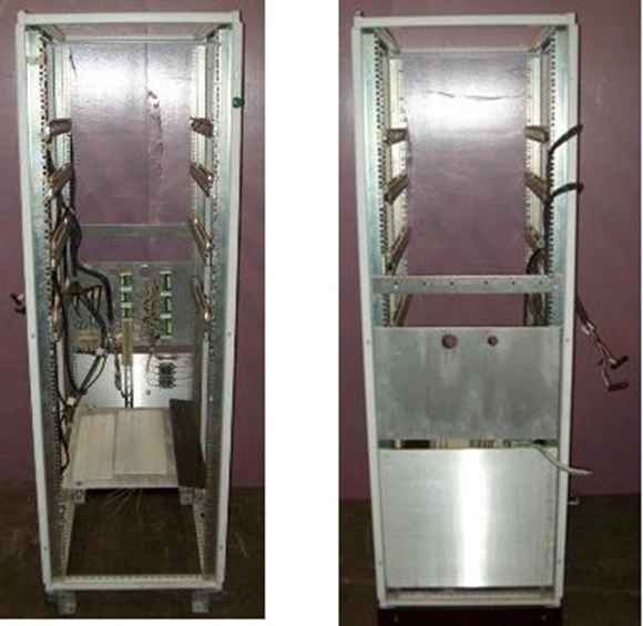 Electronics rack with slide out brackets, inside d... | LabX.com