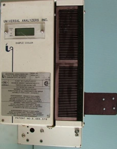Universal analyzer inc. Sample cooler model 3080SS... | LabX.com