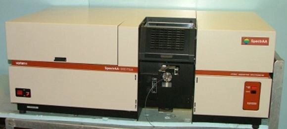 Varian spectra AA-300 plus atomic absorption spect... | LabX.com
