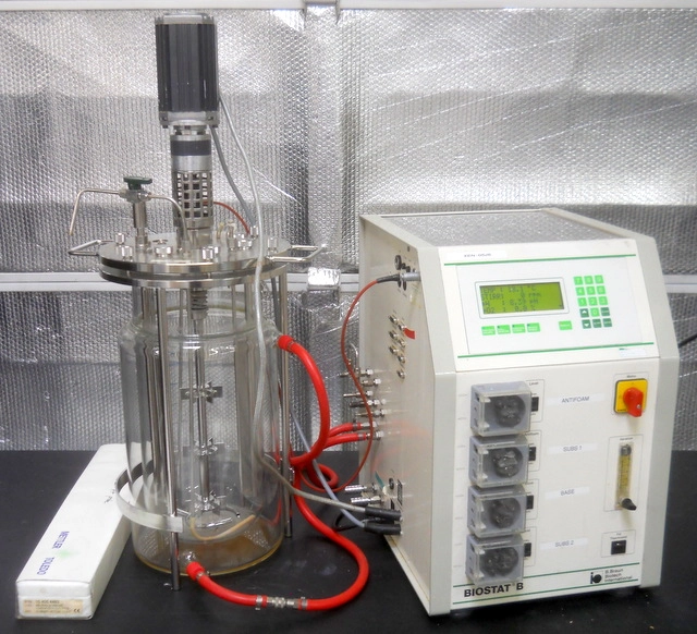 B Braun Biotech Biostat B 10-Liter Fermentor / Bioreactor System | LabX.com