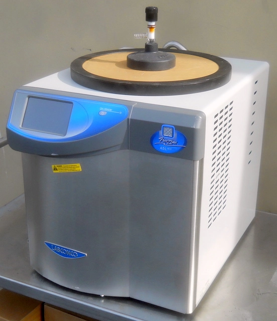Labconco Freezone 4.5L Freeze Dryer / Lyophilizer | LabX.com