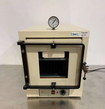 Napco Vacuum Oven 5851