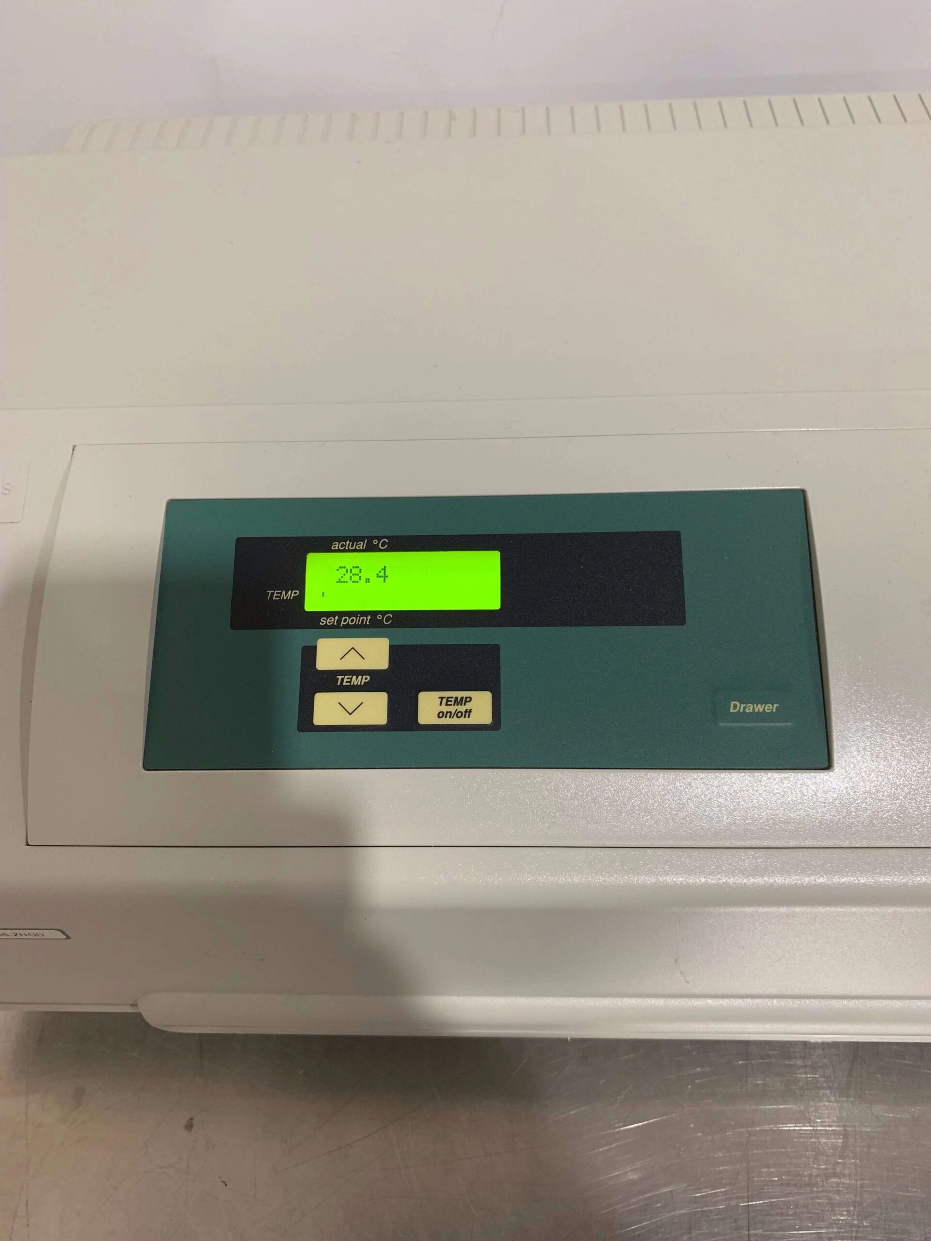 Molecular Devices Absorbance Microplate Reader VersaMax | LabX.com