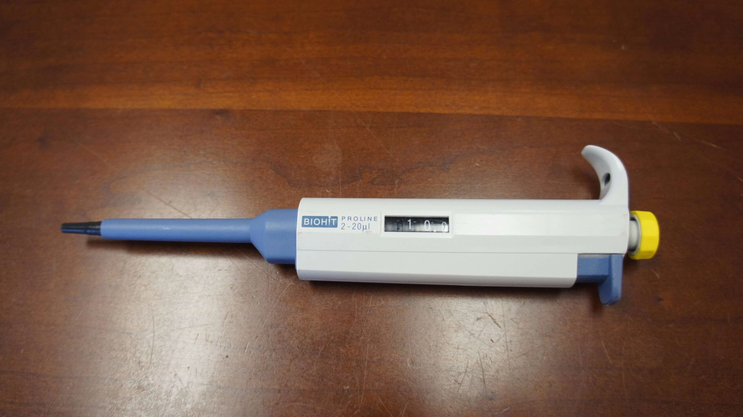 Biohit Proline Single Channel Pipette 2-20 uL | LabX.com