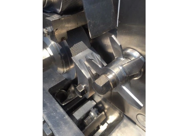 Alexanderwerk WP120 Roller Compactor | LabX.com